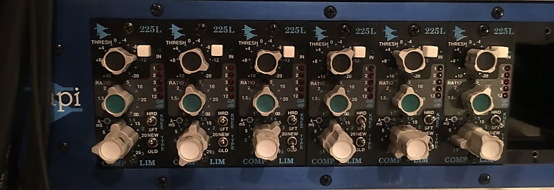 API 225L 200 Series Compressor Module 1989-2024 - Black | Reverb