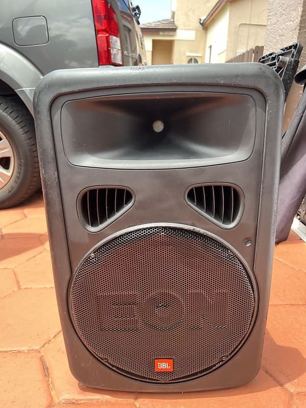 JBL EON15 G2 Black Powered Speaker (with JBL caring bag) | Reverb