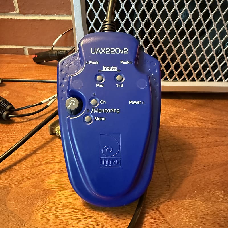 Digigram UAX220 v2 - USB Class Compliant Audio Interface | Reverb