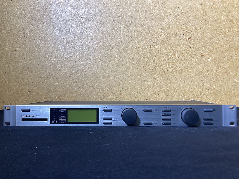 TC Electronic D22 Digital Broadcasting Delay silver | Reverb