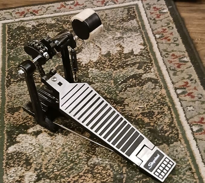7 different bass drum pedals. (The description has the name | Reverb