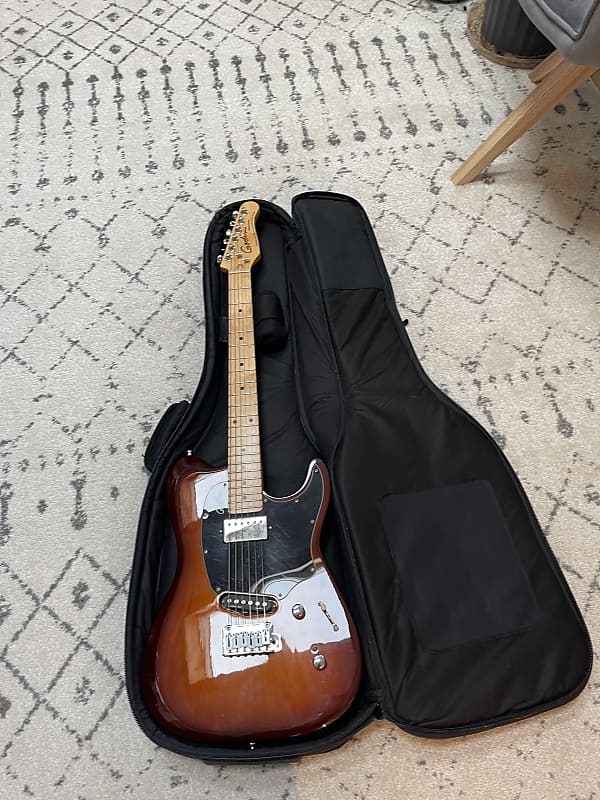 Godin Session Custom | Reverb