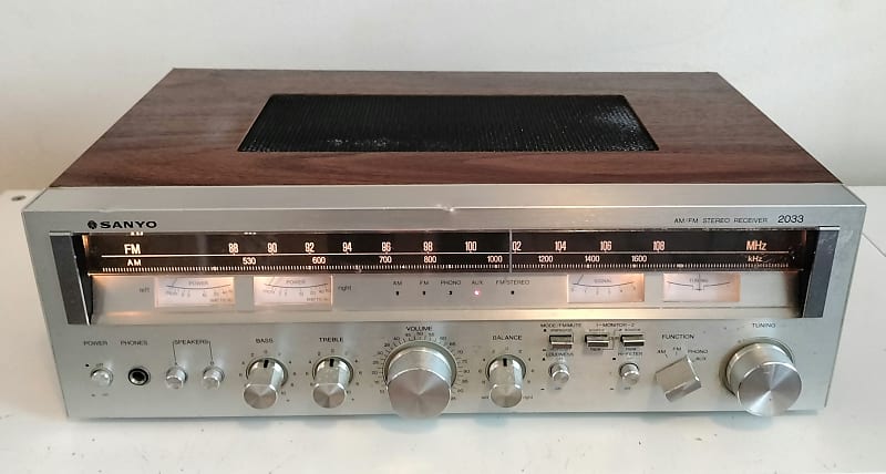 Sanyo 2033 AM/FM Stereo Receiver | Reverb