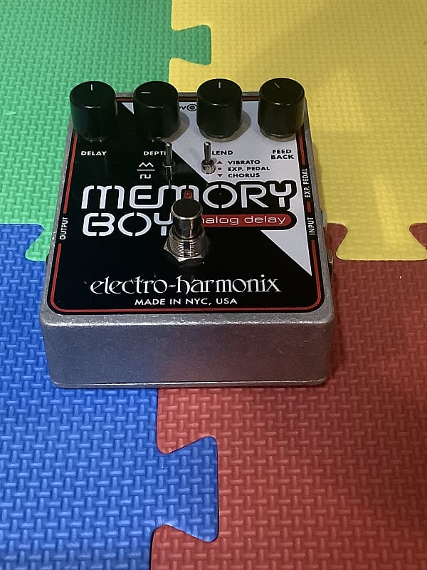 Electro-Harmonix Memory Boy Analog Delay / Chorus / Vibrato | Reverb