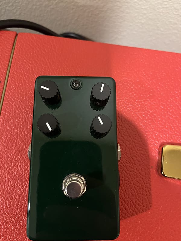 Bearfoot FX Emerald Green Distortion Machine 2010s - Green | Reverb