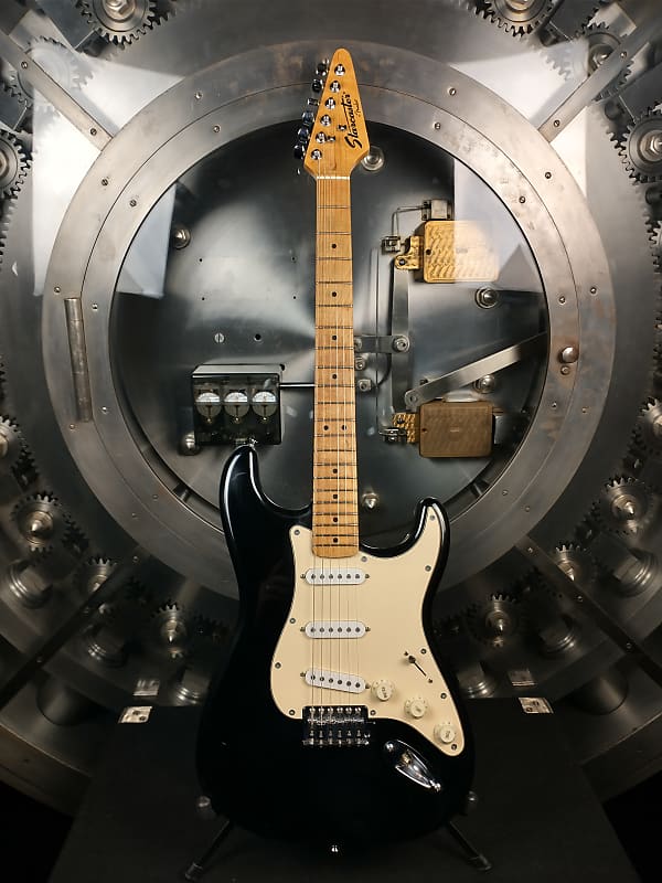 Fender Starcaster Arrowhead Black Electric w/ Hard Molded | Reverb