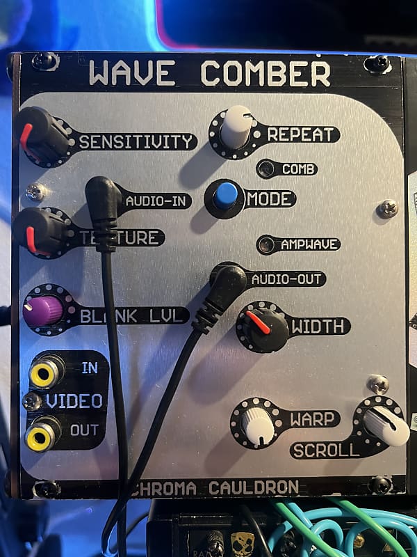 Chroma Cauldron Wave Comber | Reverb
