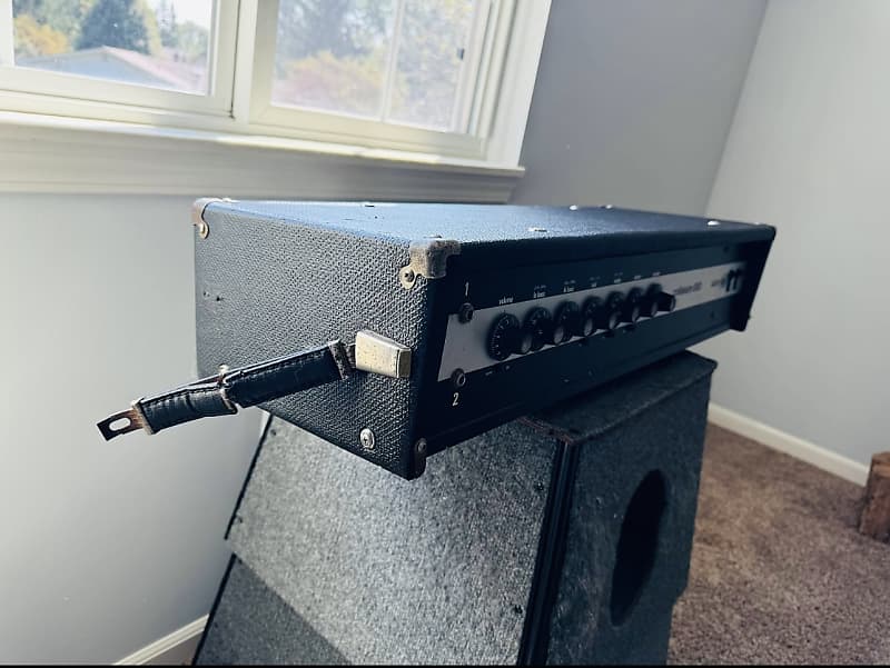 Sunn Coliseum 880 1970’s - Black & silver | Reverb