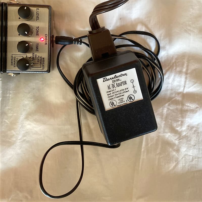 Danelectro DA-1 Zero Hum AC-DC Adapter Late 1990s - N/A | Reverb