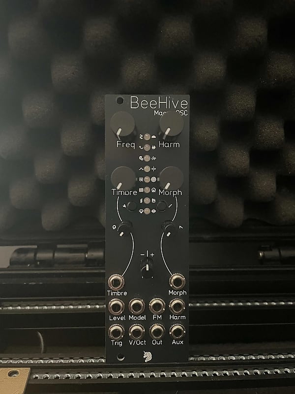 JakPlagg BeeHive Eurorack Plaits Module | Reverb Greece