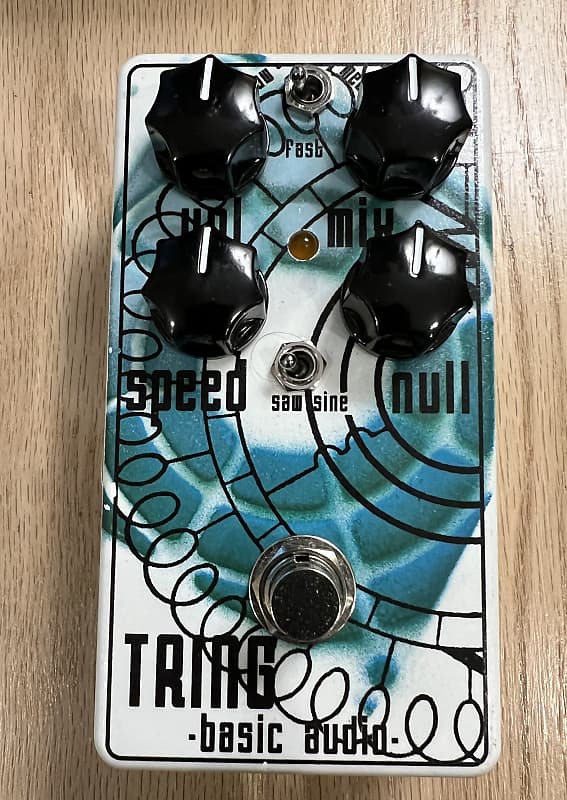 Basic Audio Tring 2022 - TREMOLO/RING MODULATOR | Reverb