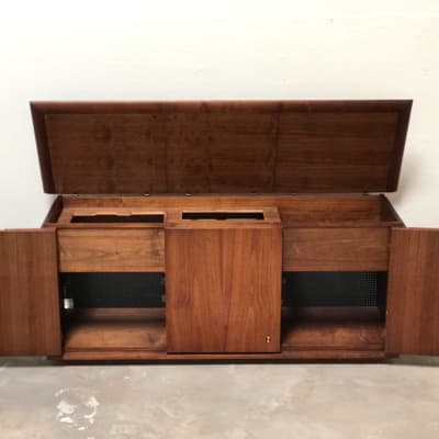 JBL Type C58 Delphi Cabinet w/ Illuminated Logo | Reverb