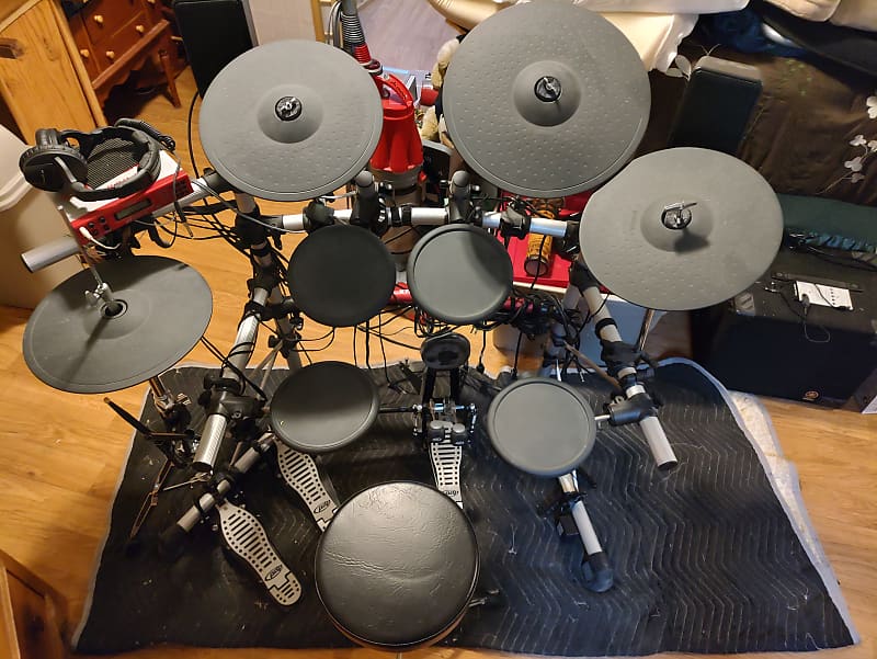 Yamaha DTXpress III Full Kit with Speakers & Sub | Reverb