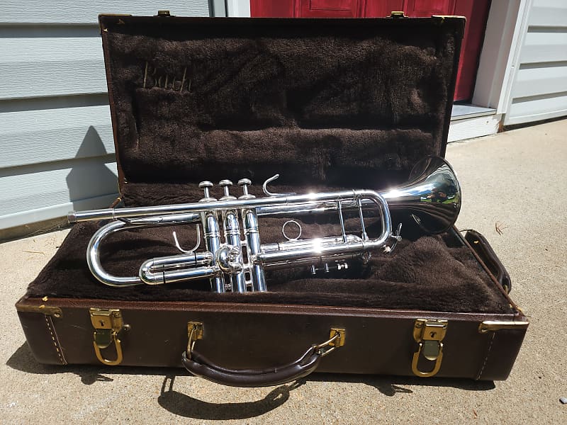 1989 Vincent Bach Model 37 - Silver | Reverb