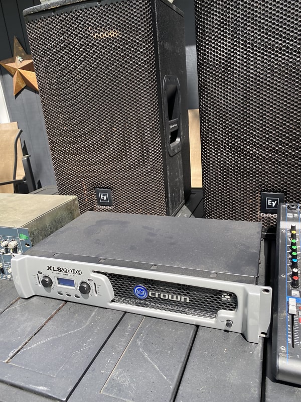 Crown XLS 2000 Mid 2000’s - Silver / Black | Reverb