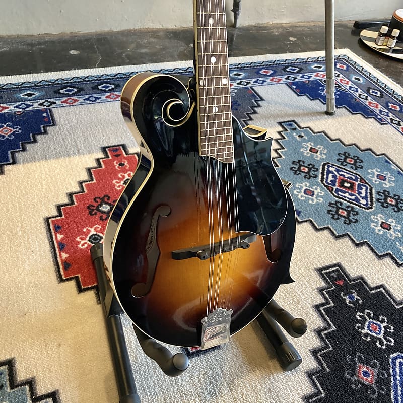 Kentucky Mandolin - Model KM-650 - Like New with Hardshell | Reverb