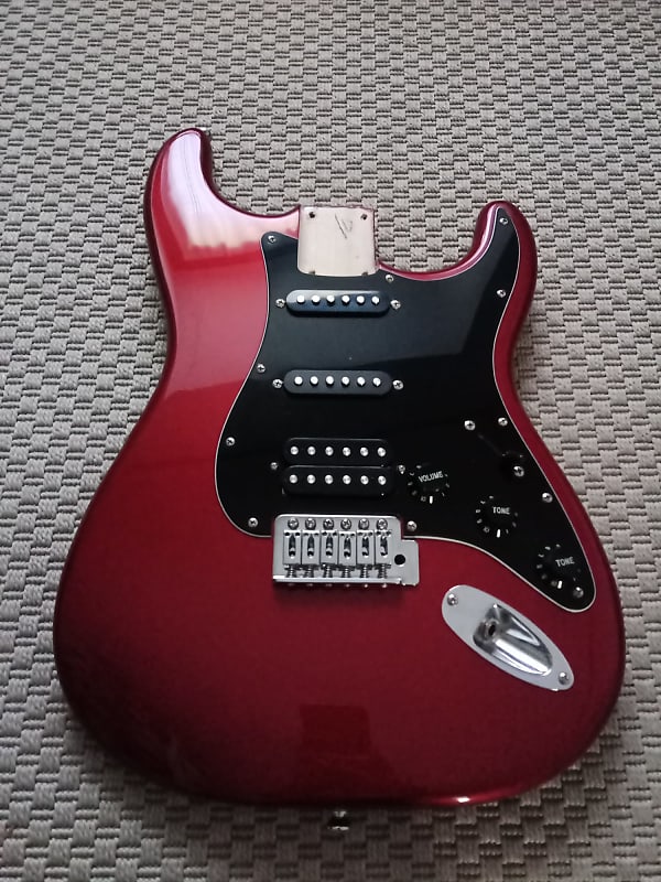 Squier Squier by Fender Affinity Stratocaster body Loaded | Reverb