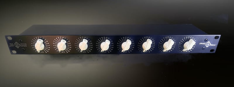 Vintage Maker 16 x16 Passive Summing Mixer/ Analog Volume | Reverb