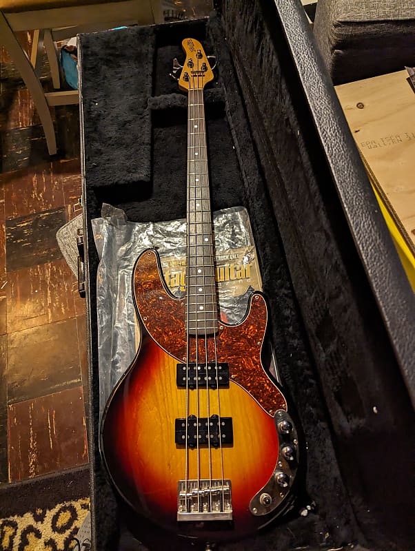 RARE!! Robin USA Freedom II Bass 1997 3-Color Sunburst #1 of | Reverb
