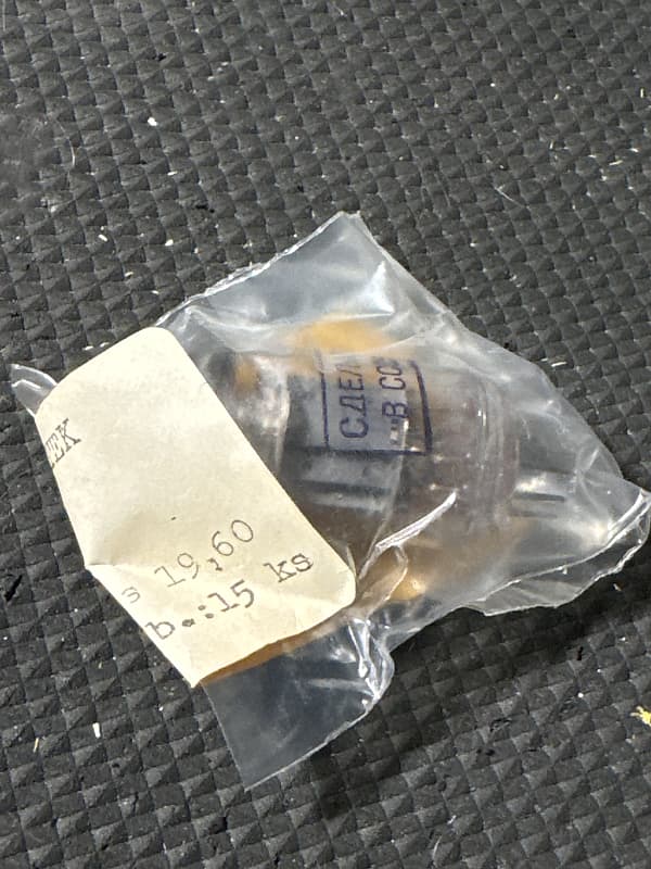 6F1P triode-pentode. Near equivalent: ECF80, 6BL8 | Reverb