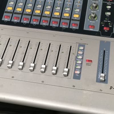 Digidesign Venue D-SHOW Main Mixing Console Surface | Reverb