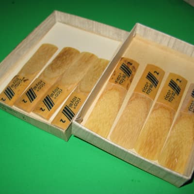 Rico Royal # 2 Alto Sax Reeds....8 Reeds in Box | Reverb