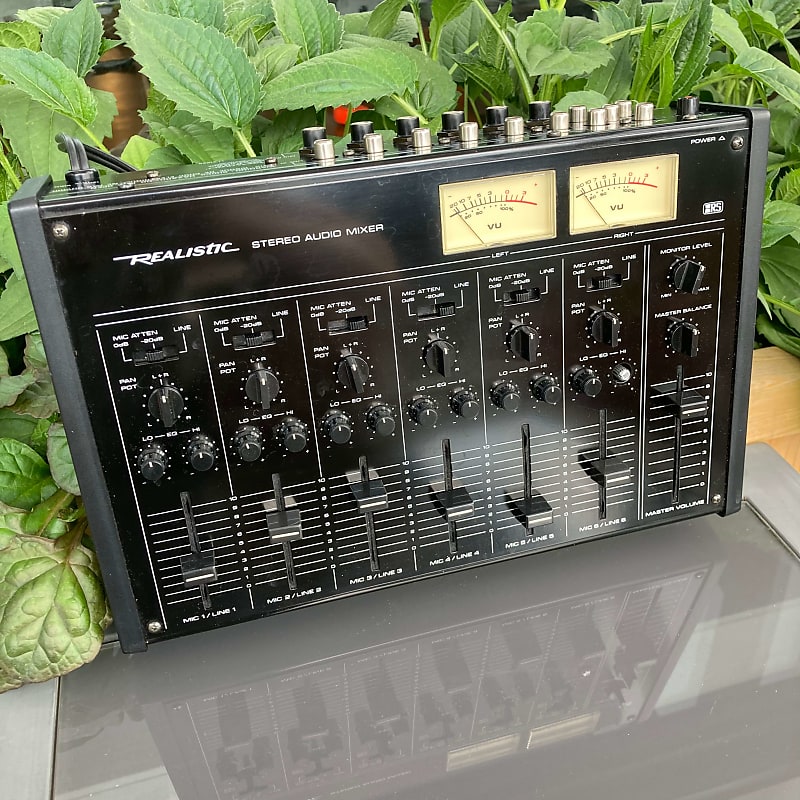 Realistic - 6-Channel Stereo Audio Mixer - Mod. | Reverb Canada