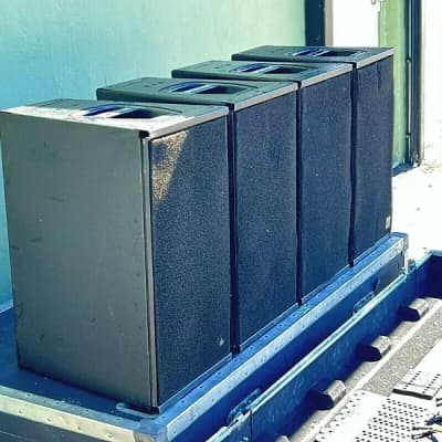 D&B Audiotechnik Q1 Line Array Speaker W/Case (Lot of Four) | Reverb