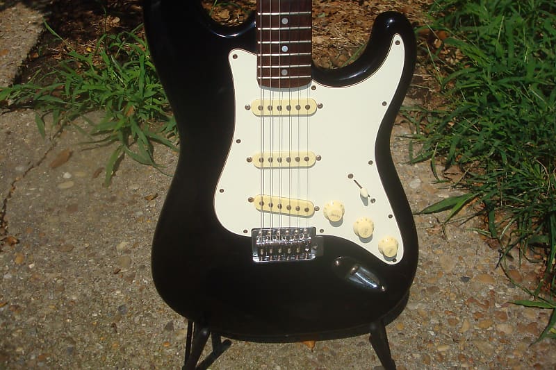 Samick Strat Type 1990s? - Black | Reverb