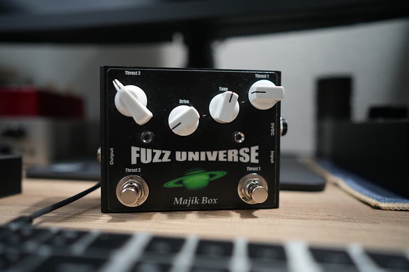 Majik Box Fuzz Universe 2010 - Black | Reverb