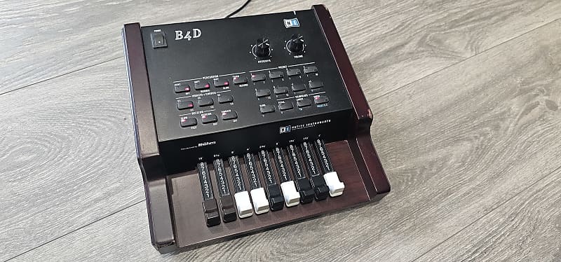 Native Instruments B4D Drawbar Organ Controller | Reverb