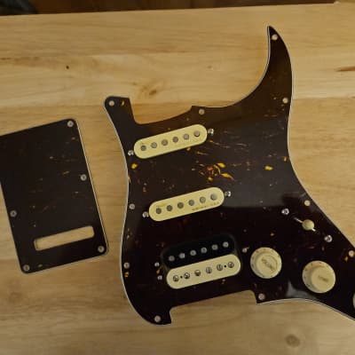 Fender American Ultra Stratocaster HSS 2023 - Tortoise Loaded | Reverb