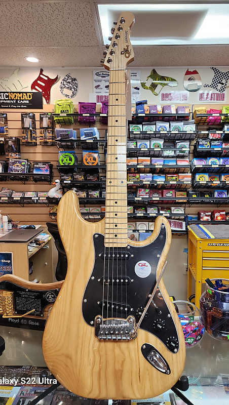 G&L Tribute Natural Gloss over Swamp Ash, 3-ply Black | Reverb