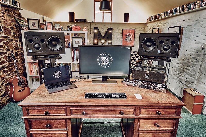 Quested V3110 Studio Monitors | Reverb UK