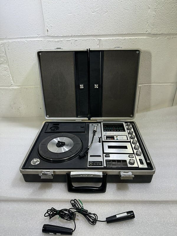 Sanyo G-2311kl Suitcase Stereo Music Centre Untested | Reverb UK