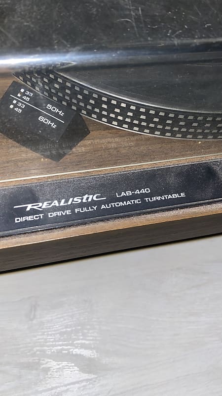 Realistic Lab 440 | Reverb