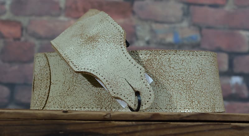 Franklin FSD-CR-N Roadhouse Distressed Leather Instrument | Reverb