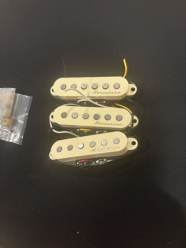 Fender Noiseless Stratocaster Pickup Set - Cream | Reverb