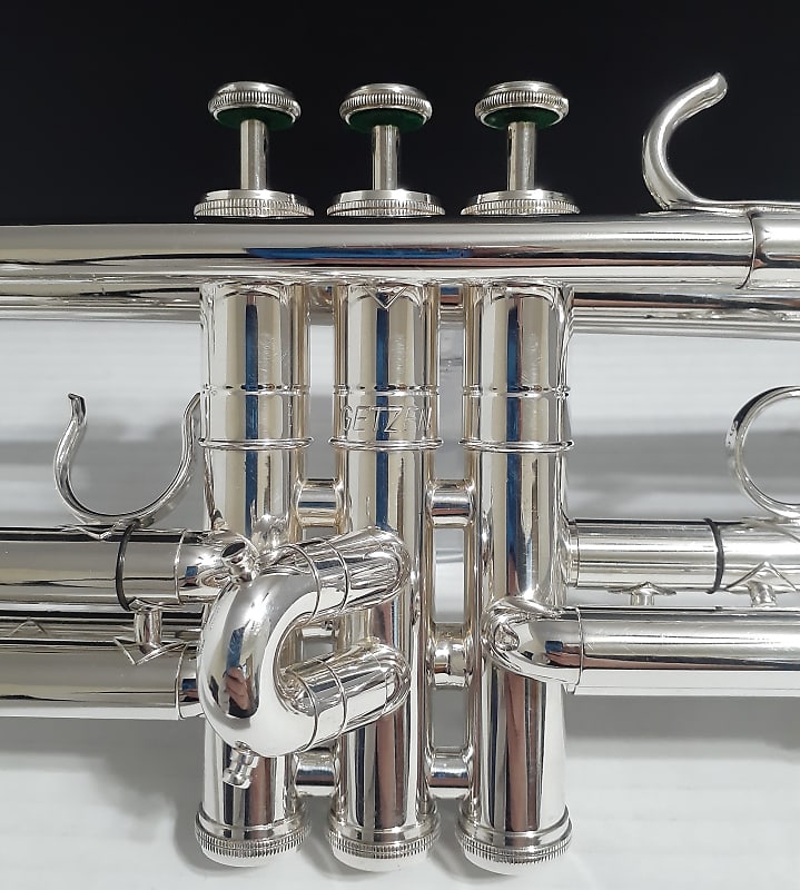Getzen Eterna II 1200 Professional trumpet , 2 Mouthpiece and | Reverb