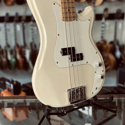 Ovation UB1-S Ultra Hard Body | Reverb