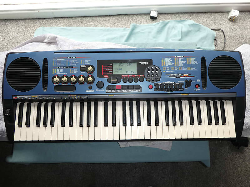 Yamaha DJX Vintage groovebox Keyboard. Full working order | Reverb UK