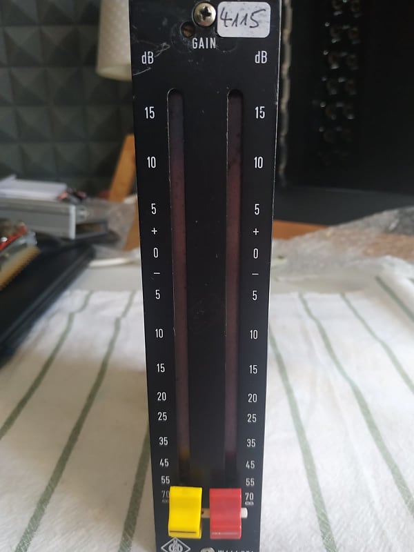 NEUMANN W444STA Tested | Reverb