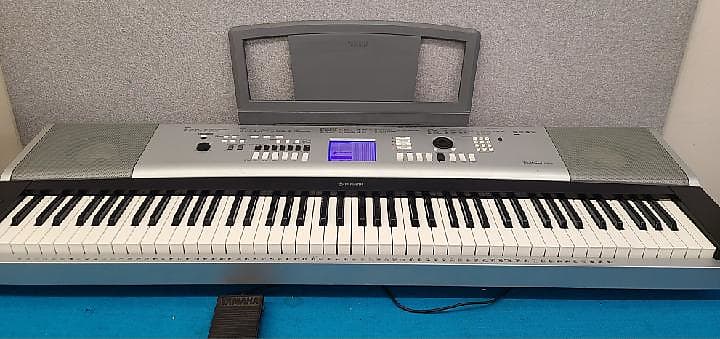 Yamaha DGX-530 Keyboard 88 Keys | Reverb