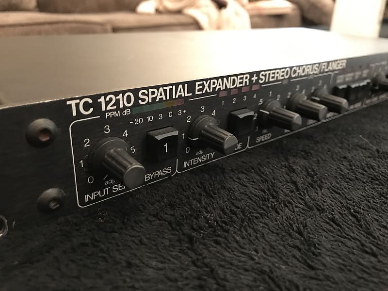 TC Electronic TC 1210 Spatial Expander + Stereo Chorus / | Reverb
