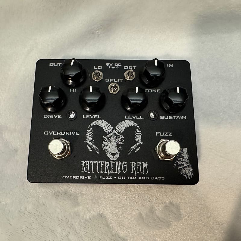 Wounded Paw Battering Ram v2 Bass Overdrive and Fuzz | Reverb