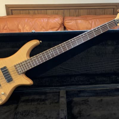 Beautiful Schecter Diamond Series Custom 5 Active Bass & Case | Reverb