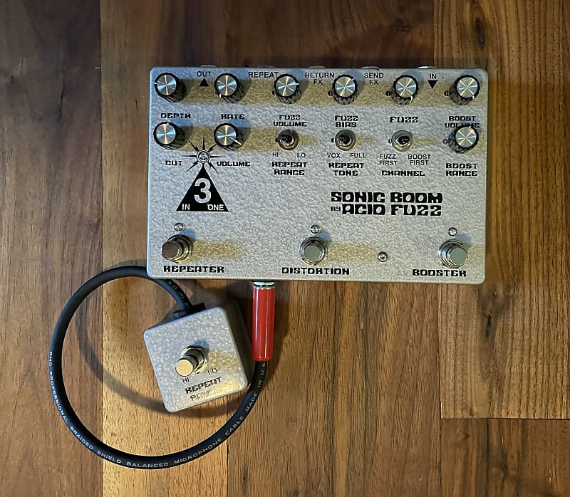 Acid Fuzz Sonic Boom P2P with rare foot switch | Reverb UK