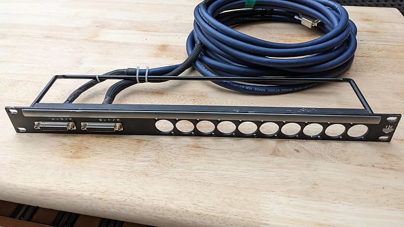 1U Rackmount D Type Panel with Two VDC Van Damme DB25 3m Blue | Reverb