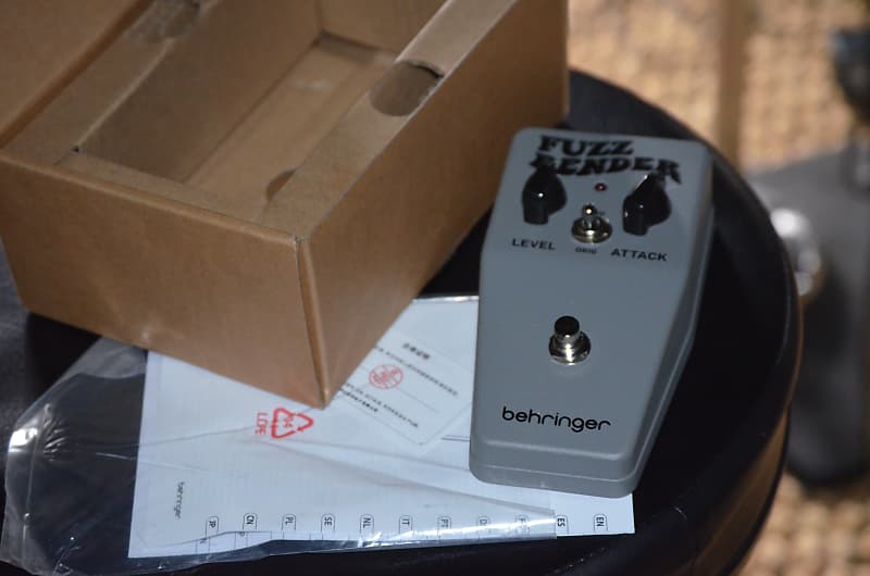Behringer Fuzz Bender 2025 - Gray Doom stoner saturation 60's | Reverb