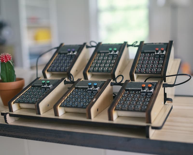 Wooden Multi Pocket Operator Sync Stand | Reverb